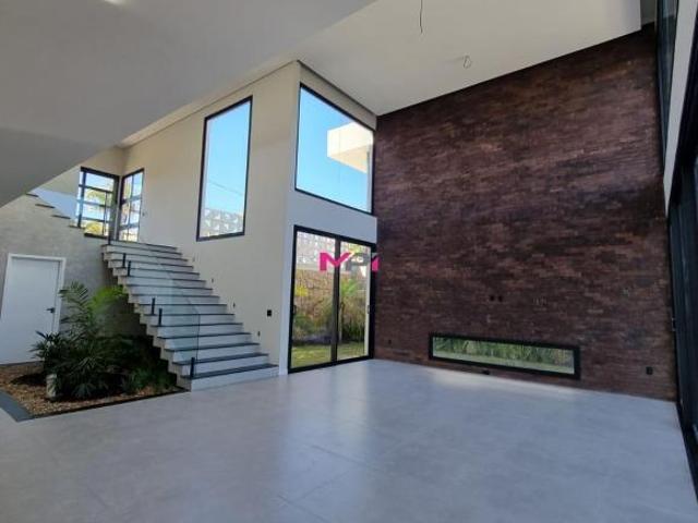 CASA A VENDA NO CONDOMÍNIO RESEDÁS ITUPEVA/SP
