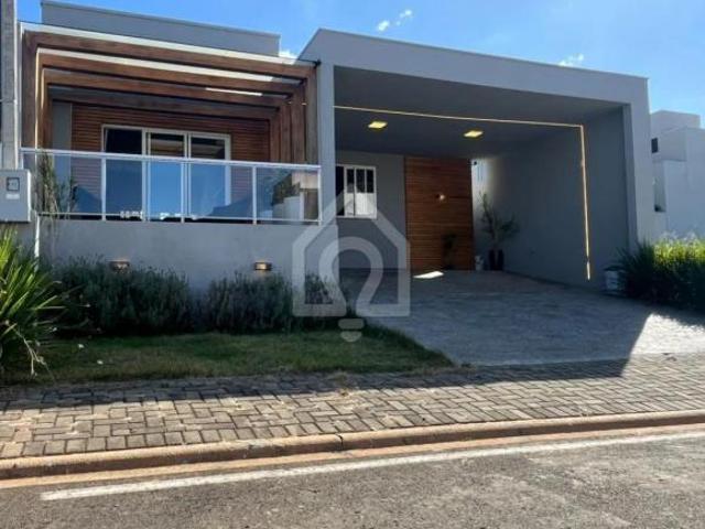 CASA À VENDA NO CONDOMÍNIO RESERVA ECOVILLE I