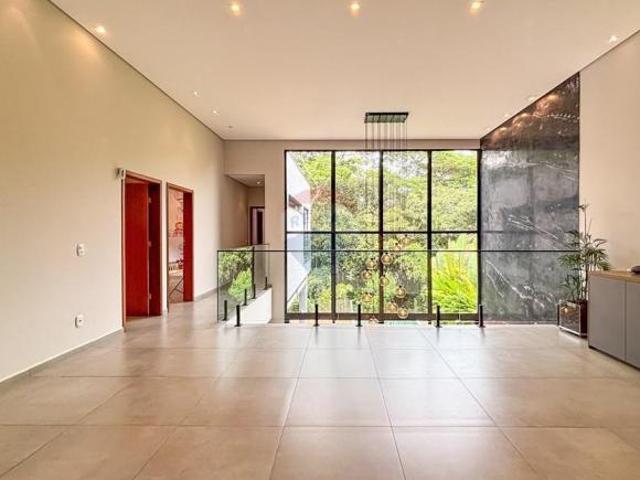 Casa à venda no Condomínio Reserva Santa Maria