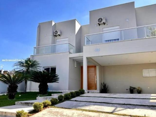 CASA A VENDA NO CONDOMÍNIO RESERVA SANTA MARIA