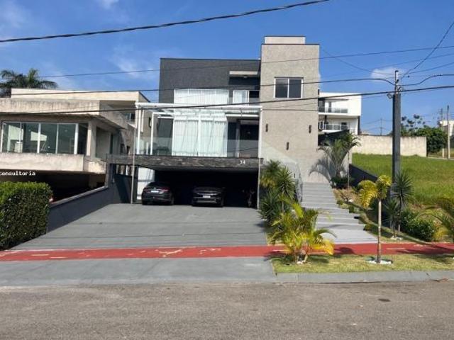 CASA A VENDA NO CONDOMÍNIO RESERVA SANTA MARIA