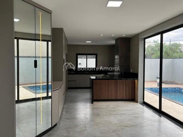 Casa à venda no Condomínio Residencial Vila do Sol em Valinhos