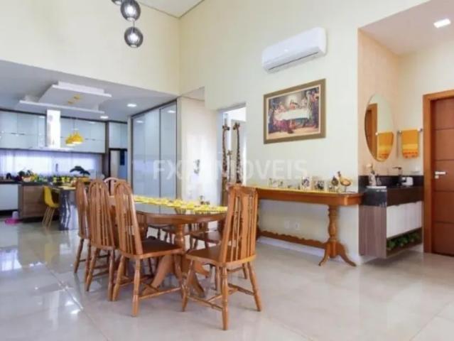 Casa a venda no Condominio Residencial Villa Bella com 3 suites