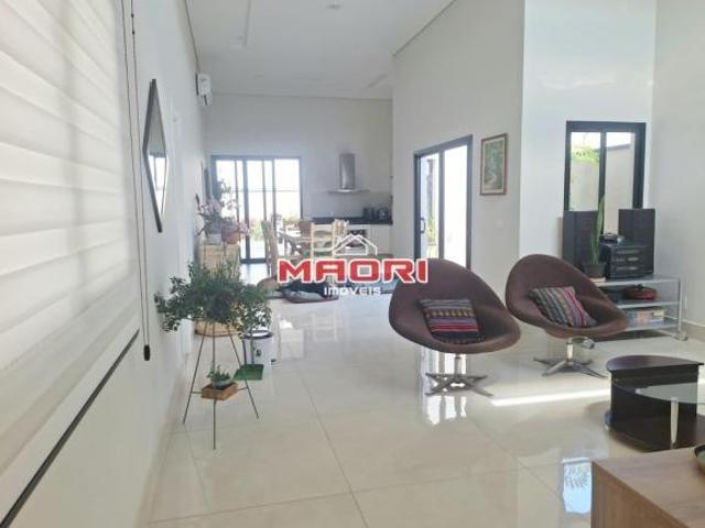 Casa à venda no Condomínio Residencial Villa do Sol em Valinhos