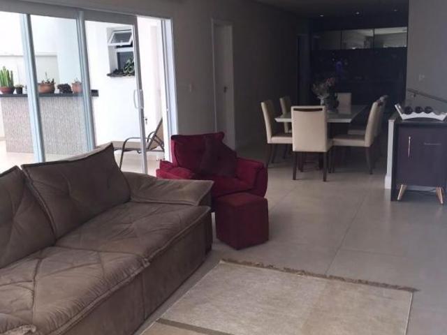 CASA A VENDA NO CONDOMÍNIO RESIDENCIAL DOS YPES