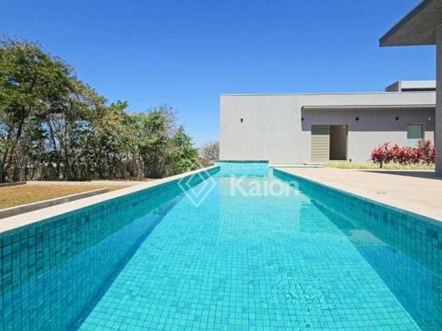 Casa à venda no Condomínio Residencial Primavera na cidade de Salto / SP
