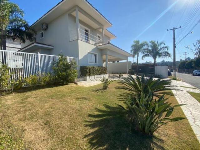 Casa à Venda no Condomínio Residencial Querência em Valinhos, no bairro Dois Cór