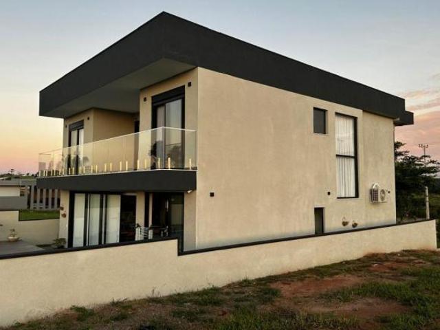 Casa a venda no Condomínio Riviera se Santa Cristina XIII em Avaré S P