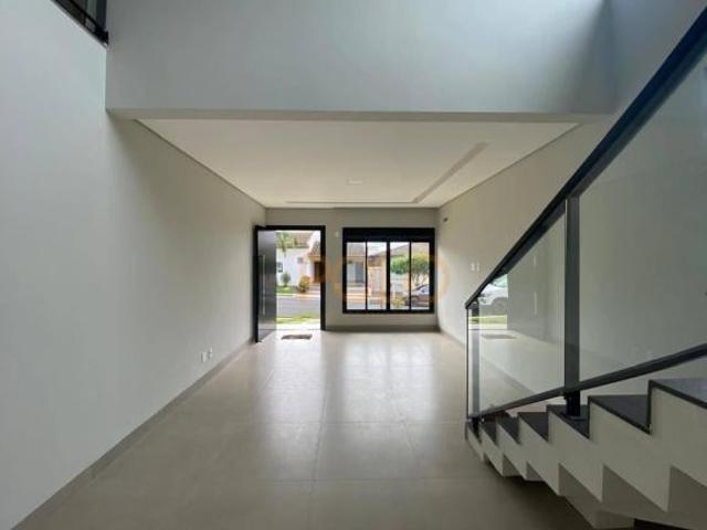 Casa à venda no Condomínio Royal Park em Uberlândia