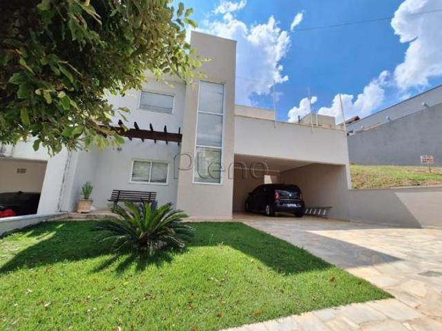 Casa à Venda no Condomínio São Lourenço, Valinhos, no bairro Vila Capuava