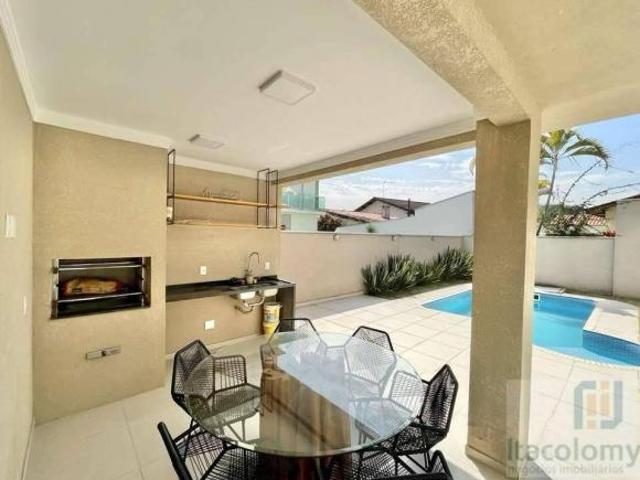 Casa à venda no Condomínio São Paulo II Cotia
