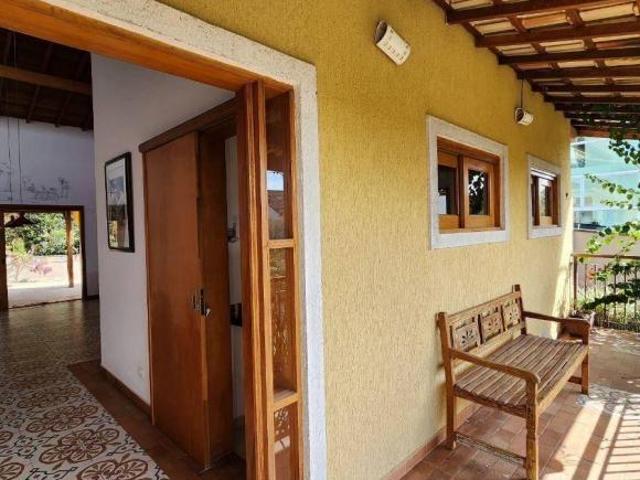 Casa à venda no Condomínio Santa Adélia