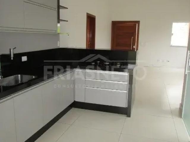 Casa à venda no condominio Sâo Luiz