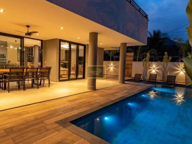 Casa à Venda no Condomínio Salga em Ubatuba