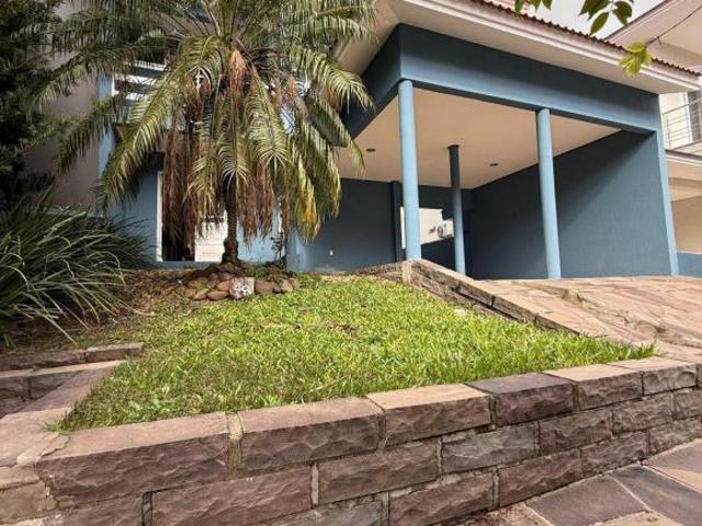 Casa à Venda no Condomínio Sun Village em Canoas