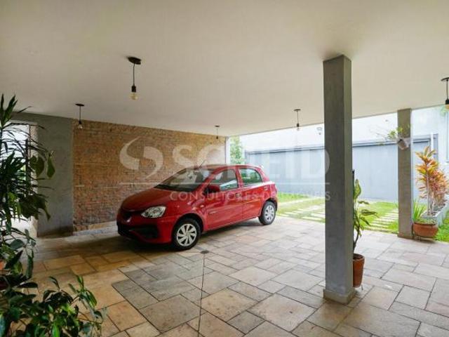 Casa a Venda no Coração de PINHEIROS 420,00m² total/terreno