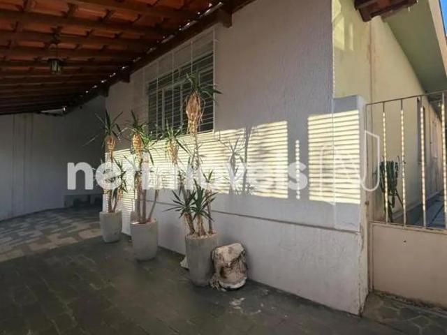 Casa a venda no Caiçaras