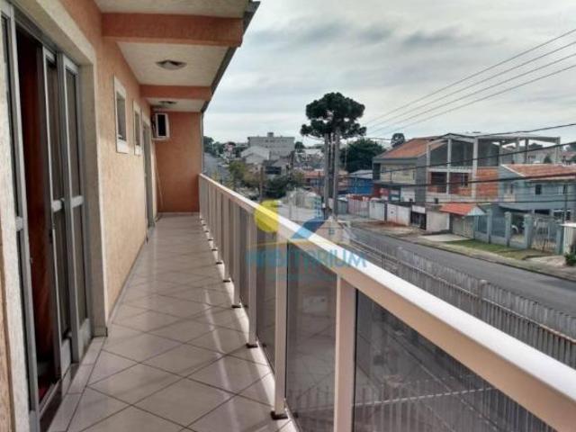 Casa a venda no Cajurú 03 quartos c/suite,02 salas, churrasqueira em Curitiba
