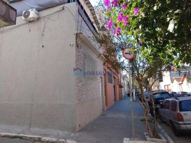 Casa à venda no Cambuci com 3 dormitórios e 300m²