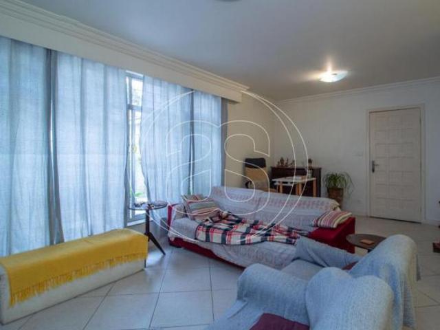 Casa à Venda no Campo Belo, 176m², 4 dorms 2 suítes, 3 banhs e 1 vaga
