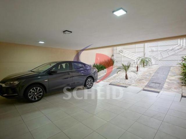 Casa à Venda no Campo Belo 305 m² Dormitórios, sendo 2 suítes 4 Vagas