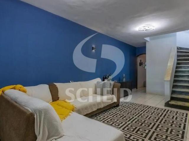 Casa á Venda no Campo Belo com 131m², 3 quartos sendo 1 suíte, 2 vagas