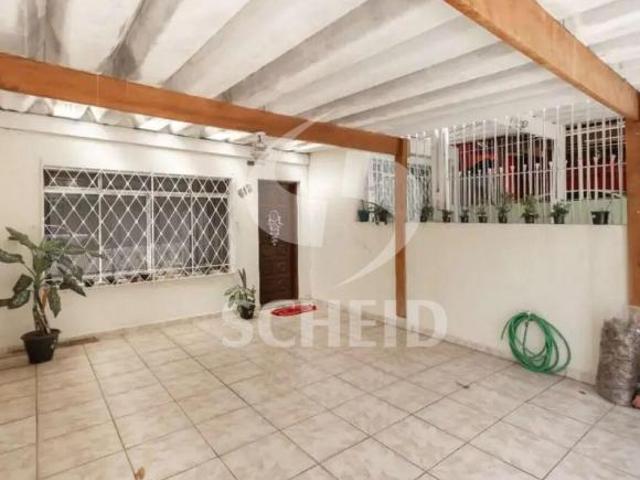 Casa á Venda no Campo Belo com 225m², 2 quartos, 2 vagas