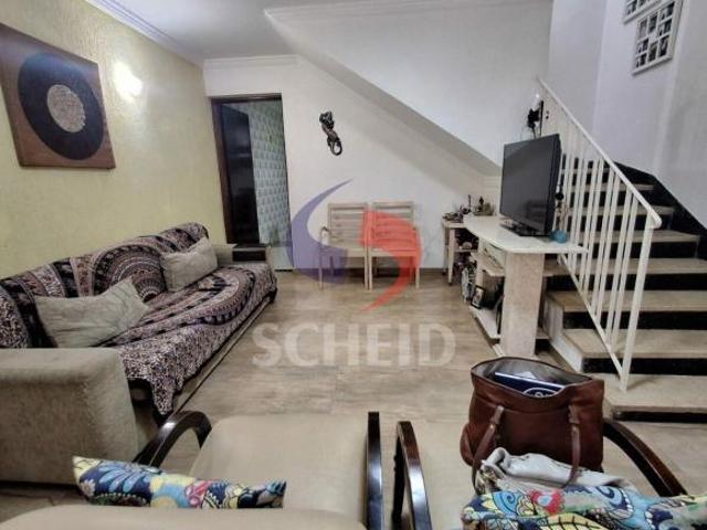 Casa à Venda no Campo Grande com 111m², 3 dormitórios e 2 vagas