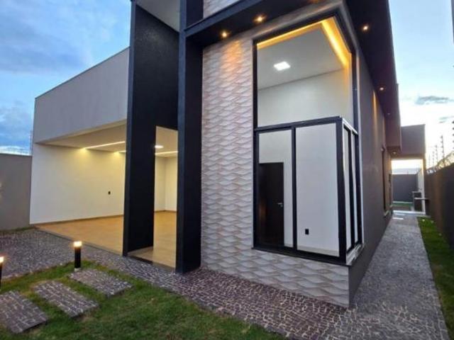 Casa à venda no Campos Elísios | 175 m², 3 Suítes Master c/ Closet e Piscina Aquecida