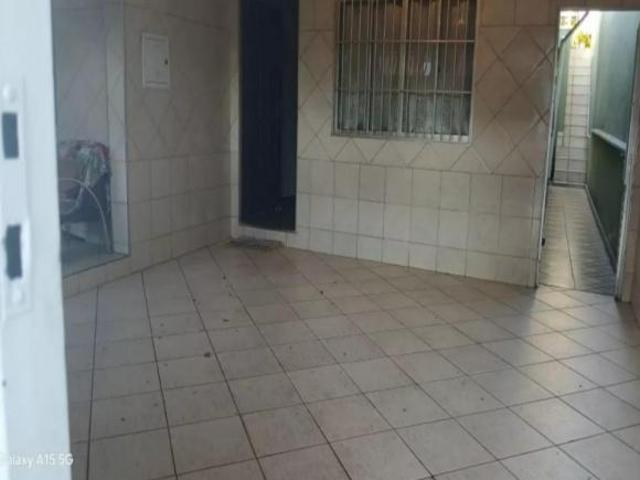 Casa à venda no Cangaíba com 225m² 4 dormitórios 1 suíte 2 banheiros 3 vagas