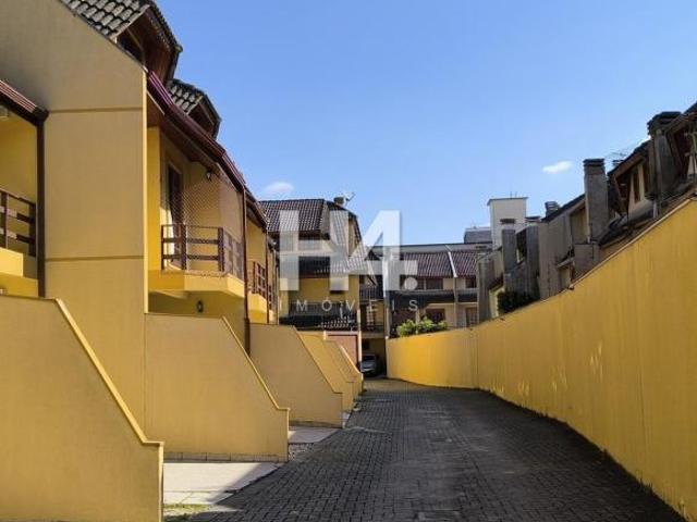 Casa à venda no Capão da Imbuia
