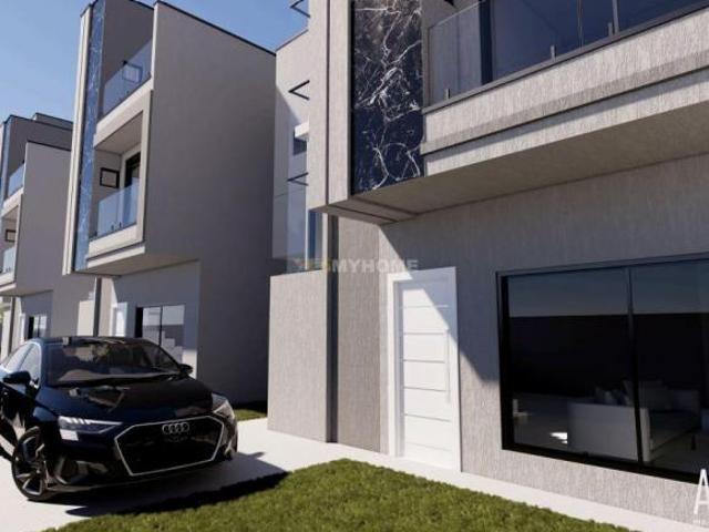 Casa à venda no Capão Raso