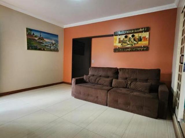 Casa à venda no Castelo