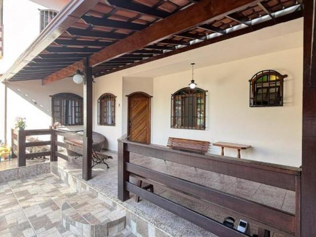 Casa à venda no Castelo