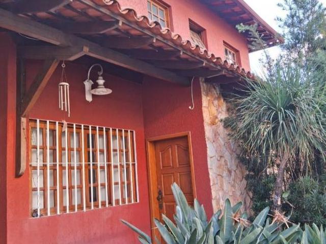 Casa à venda no Castelo