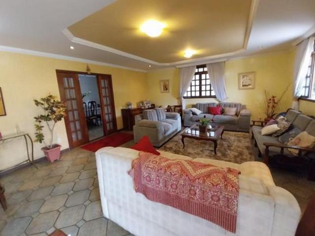 Casa à venda no Castelo