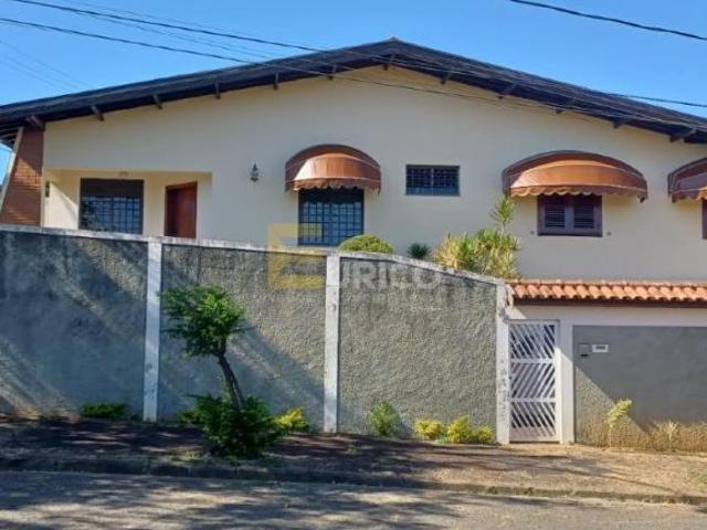 Casa à venda no Castelo em Valinhos/SP