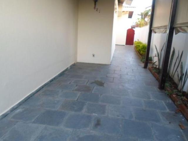 Casa a venda no centro ótima localização