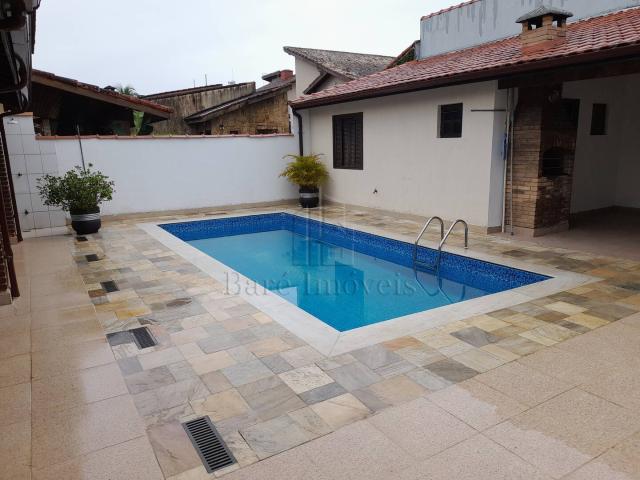 Casa a venda no Centro Bertioga 4 Dorms