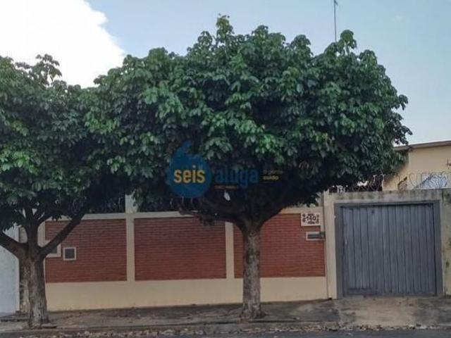 Casa à Venda no Centro de Matão: 4 Quartos, 293m², R$625 Mil