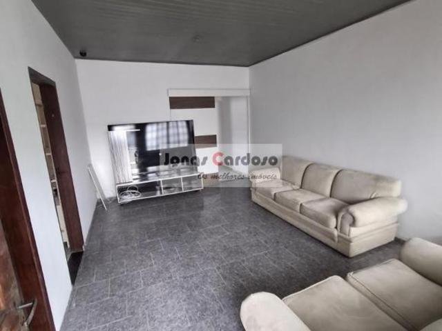 Casa à venda no centro de Mogi das Cruzes, otimo para comercio! 3 quartos, 1 sala, 1 vaga de garagem