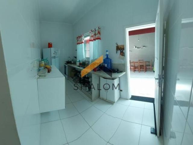 Casa à Venda no Centro de Mongaguá, Próxima à Praia!