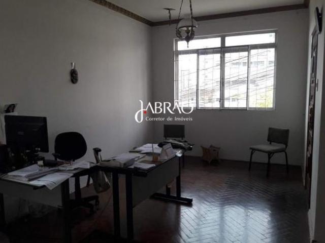 Casa a venda no Centro de Barbacena, MG