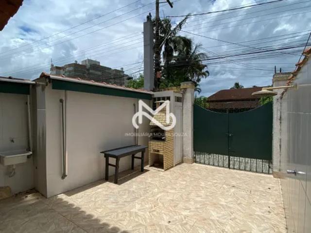 Casa à venda no Centro de Bertioga/SP