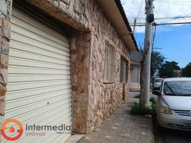 Casa à venda no Centro de Boituva SP — 261 m² internos em 300 m² de terreno Residencial/Comercial