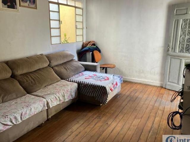 Casa à venda no Centro de Bragança Paulista SP: 2 quartos, 1 sala, 2 banheiros, 2 vagas, 110m²