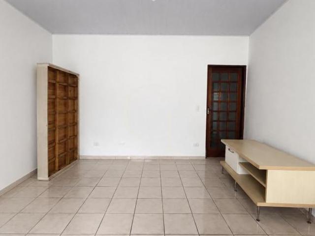 Casa à venda no Centro de Itu com 2 dormitórios | Suíte | Espaço extra reversível