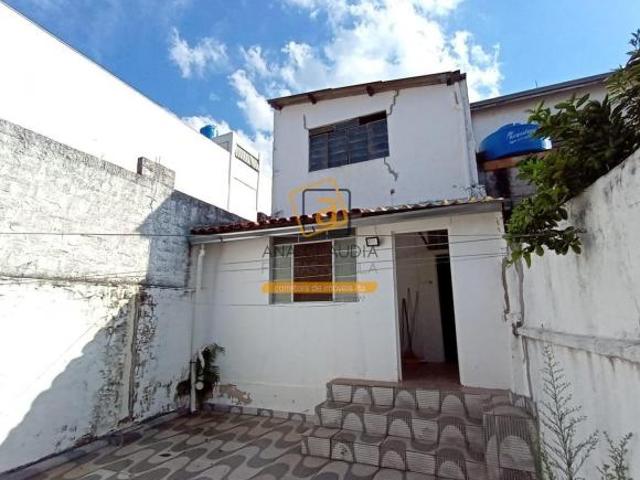 Casa à venda no Centro de Itu SP: 3 quartos, 1 suíte, 3 salas, 2 banheiros, 1 vaga, 269,40m² de área