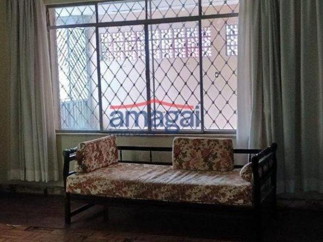 Casa à venda no Centro de Jacareí