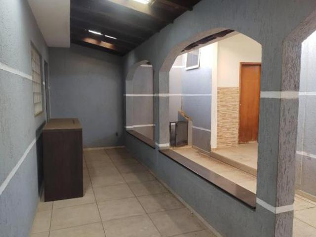 Casa à Venda no Centro de Jacarezinho 2 Dormitório e 2 Vagas